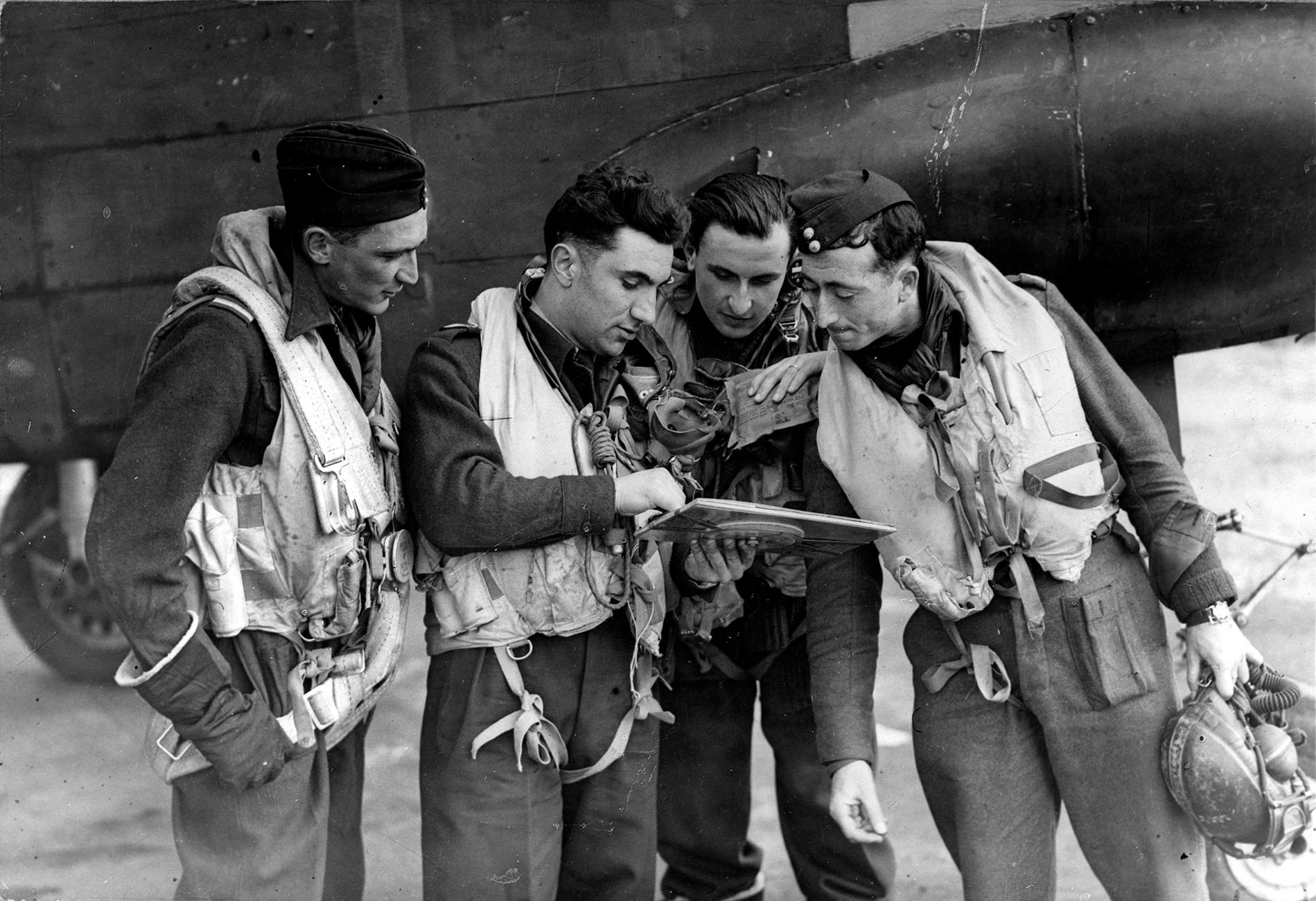 Groupe de bombardement 1 « Lorraine », Squadron 342 | Expositions du ...